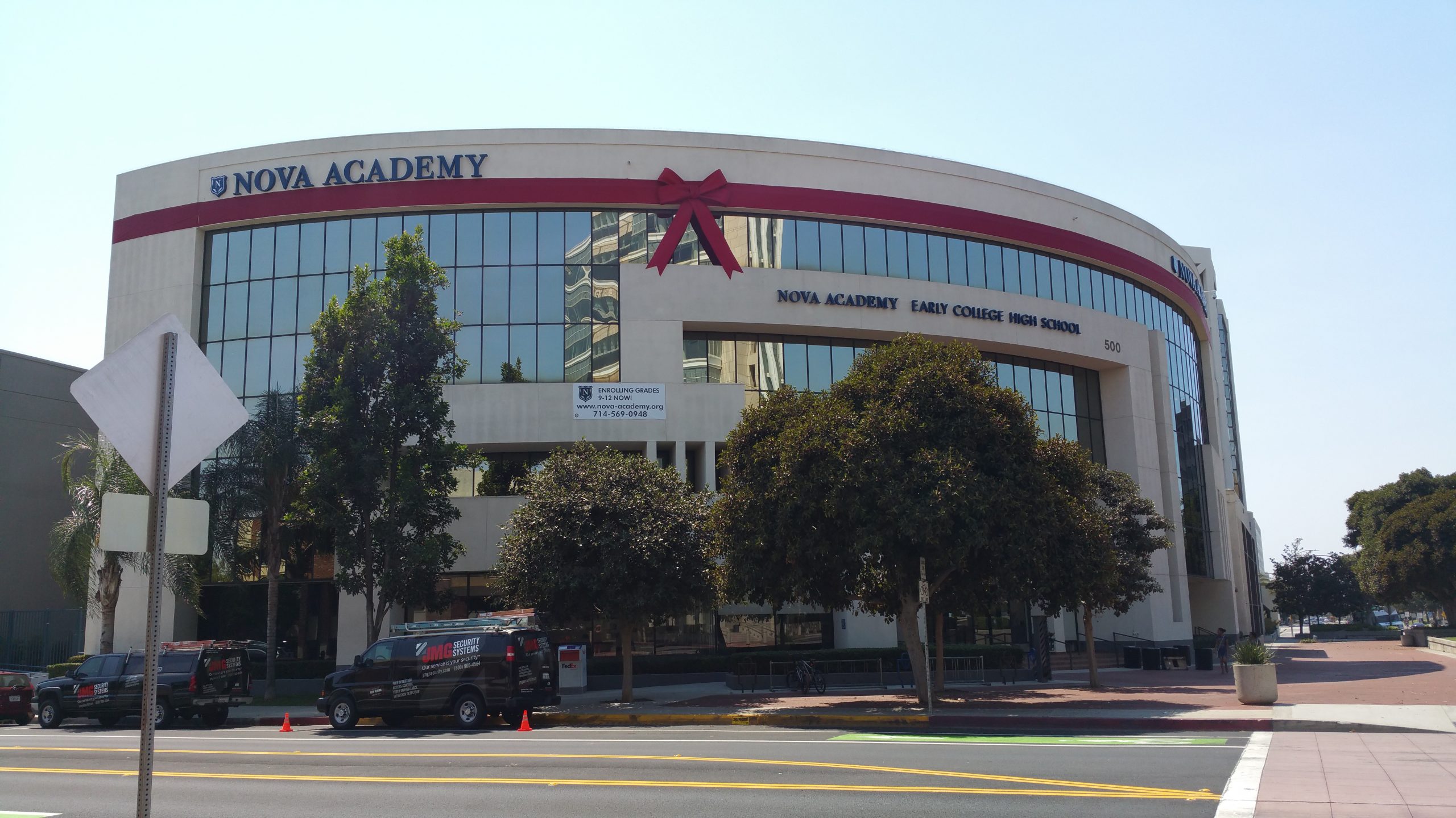 Building Bows with Ribbon (aka Building Wrap) – King Size Bows